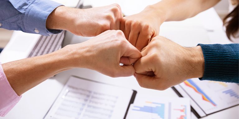 Samarbejde i teams: Få viden og 10 tips til teamsamarbejdet!